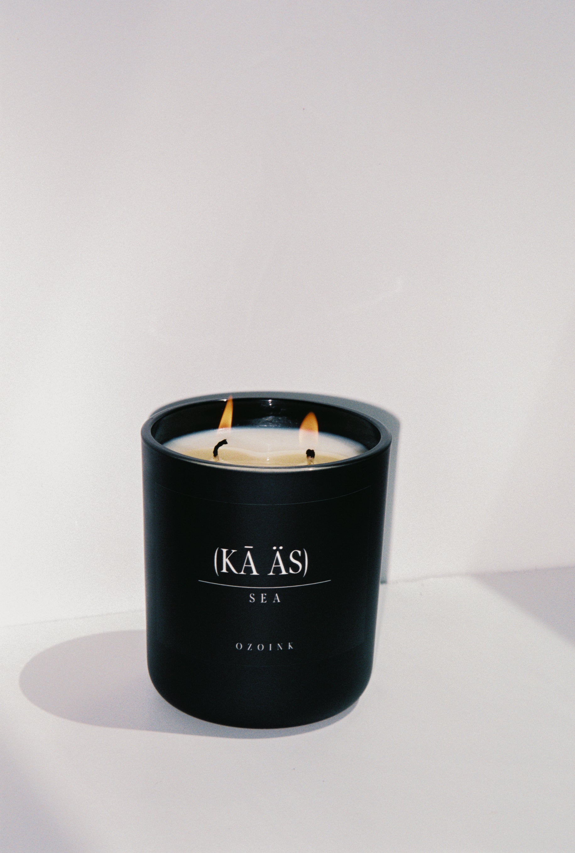 (KĀ ÄS) – kaas-us